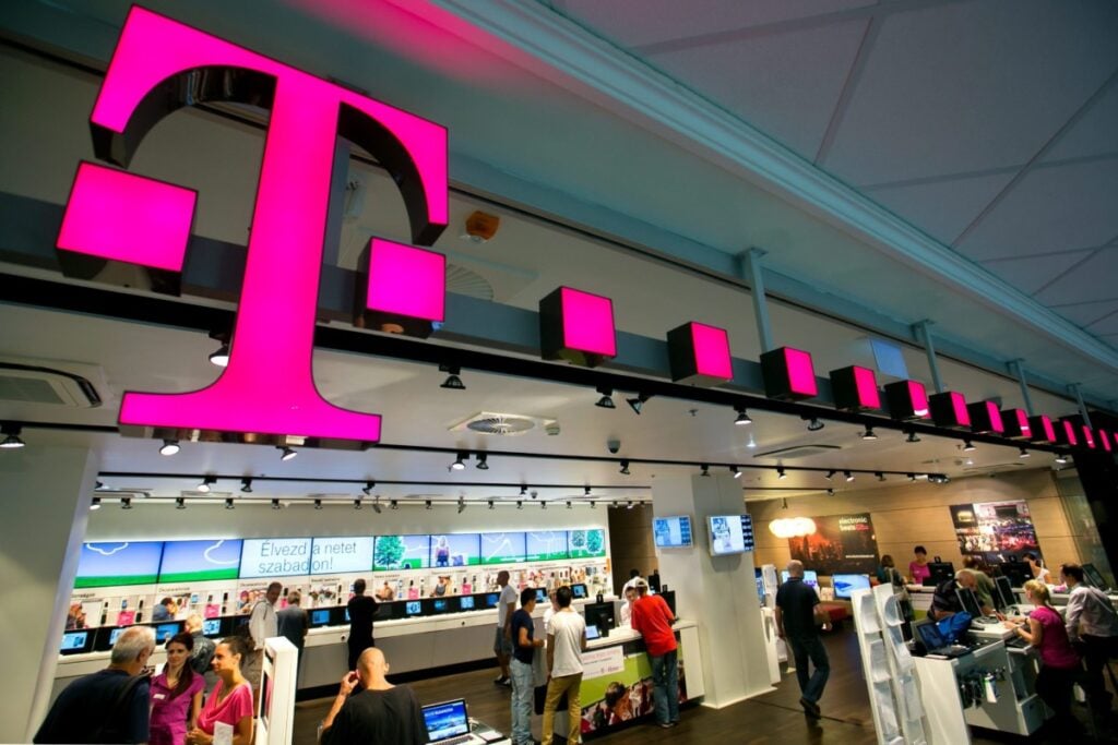 Elképesztő lépés a Telekomtól: ha leállások miatt hosszabb ideig elmegy ...