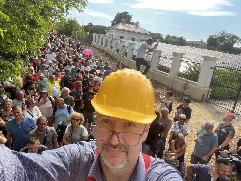 Szörnyűséges állapotok Hatvanpusztán: Hadházy Ákos megdöbbentő fotókat ...