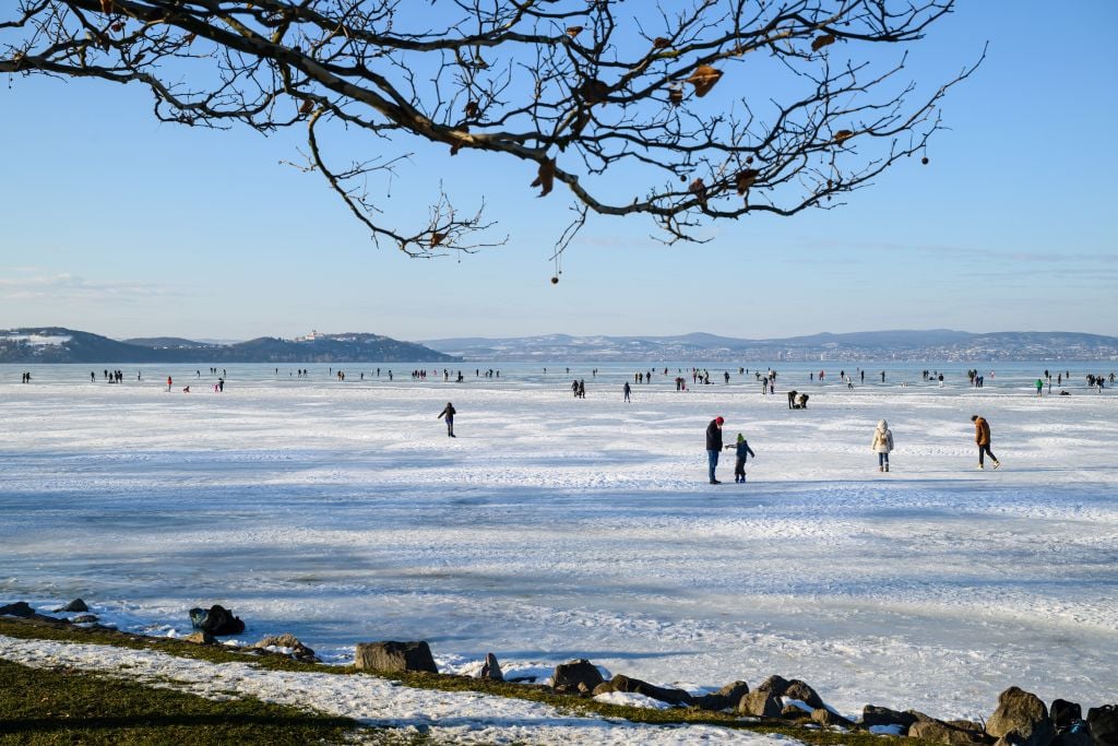 Jelenleg ez a Balaton legnagyobb problémája - megszólalt a szakértő ...