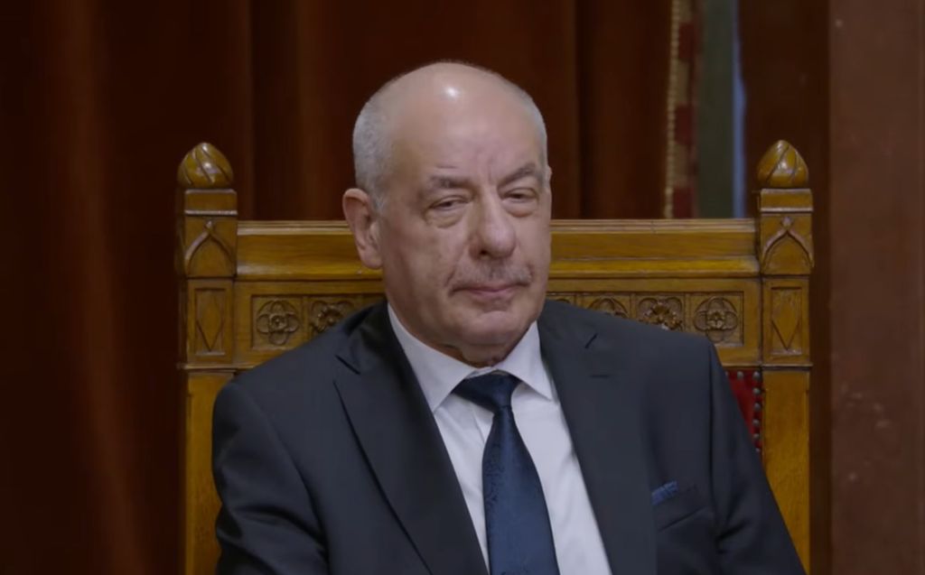 Fokozódik a feszültség Sulyok Tamás és Magyar Péter között, a politika ...